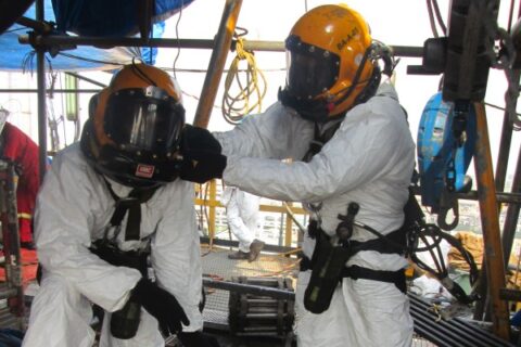 Catalyst Handling & Reactor Maintenance - Plant-Tech